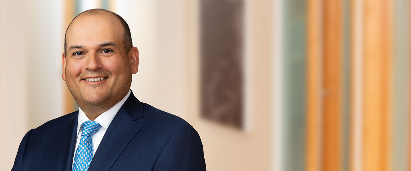Ralph E. Pérez | Professionals | Skadden, Arps, Slate, Meagher & Flom LLP